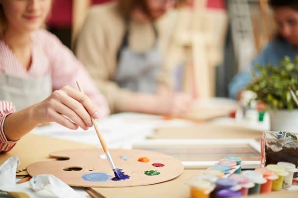 Thinning Acrylic Paint – How to thin Acrylic Paint correctly