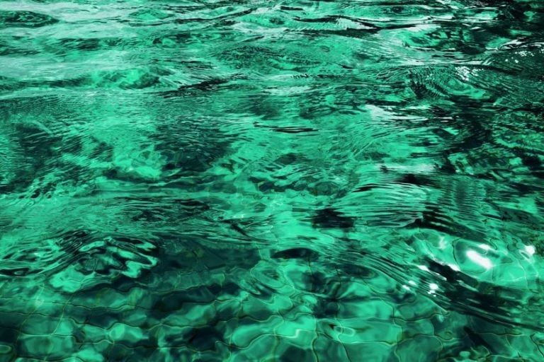 Shades of Teal - How to Create and Use Your Own Teal Color Palette