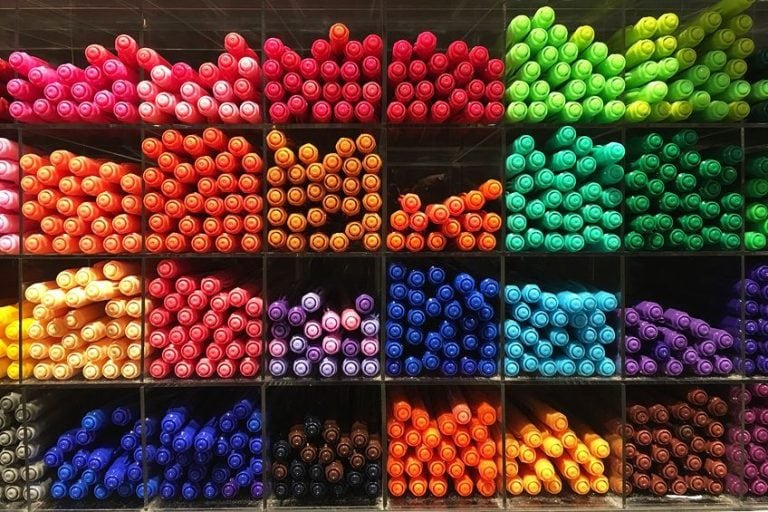 Best Paint Pens for Wood - Your Easy Guide for How to Write on Wood