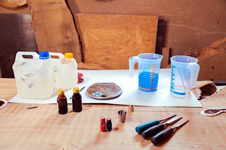 Resin Crafts to Sell - Guide for How to Start a Resin Business