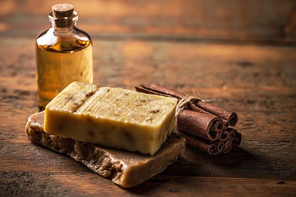 Best Soap-Making Kits - A Guide to Hot and Cold Process Soap Making