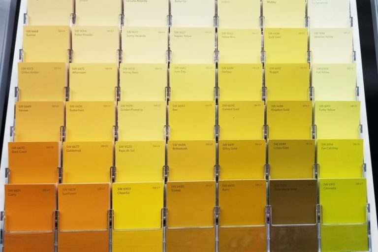 What Colors Go With Gold? - Discover Gold Complementary Colors