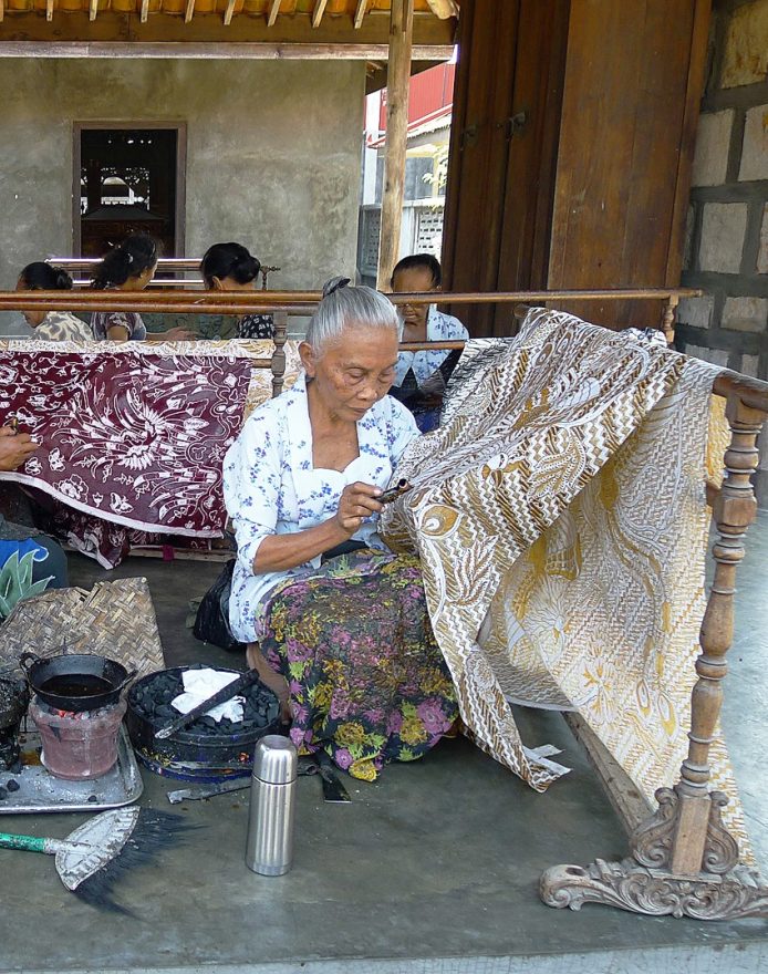 Batik Art - A Guide to the Art of Indonesian Wax-Resist Dyeing