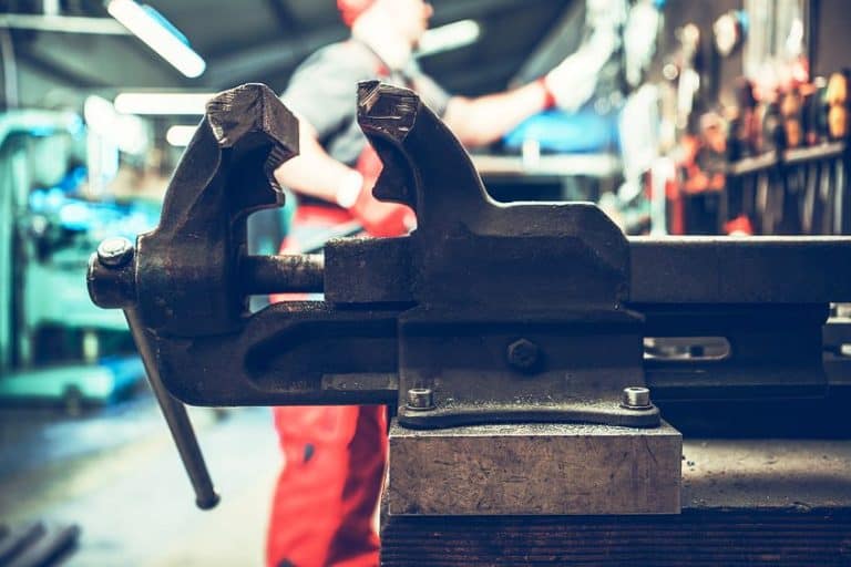 How to Engrave Metal - A Guide to Metal Engraving