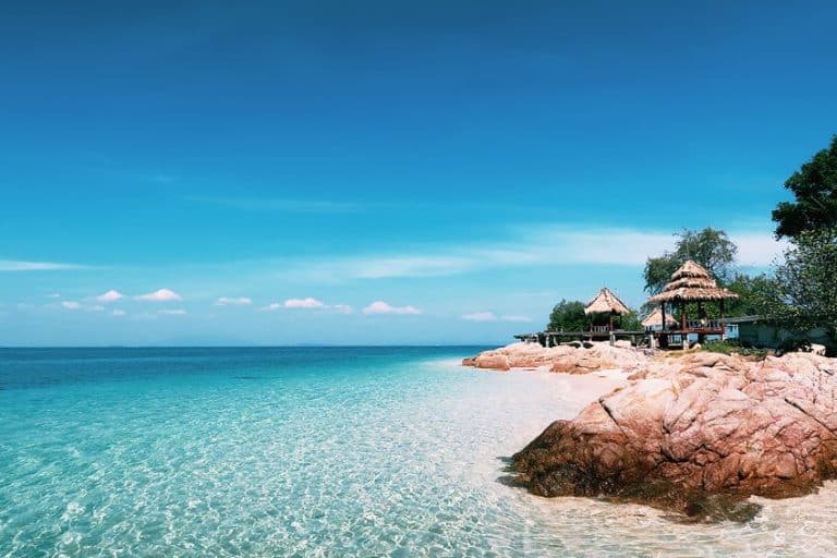 Cerulean Blue - The Hues Between Blue and Green